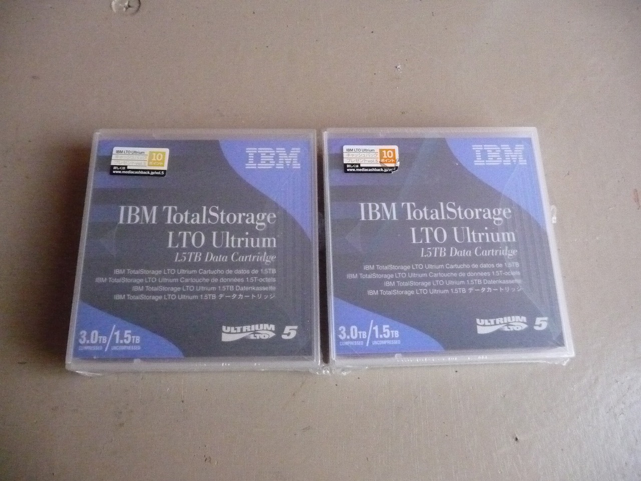 LTO 5 IBM 46X1290 Ultrium 1.5TB 3.0TB トータル ストレージ ウルトリゥム 2本セット