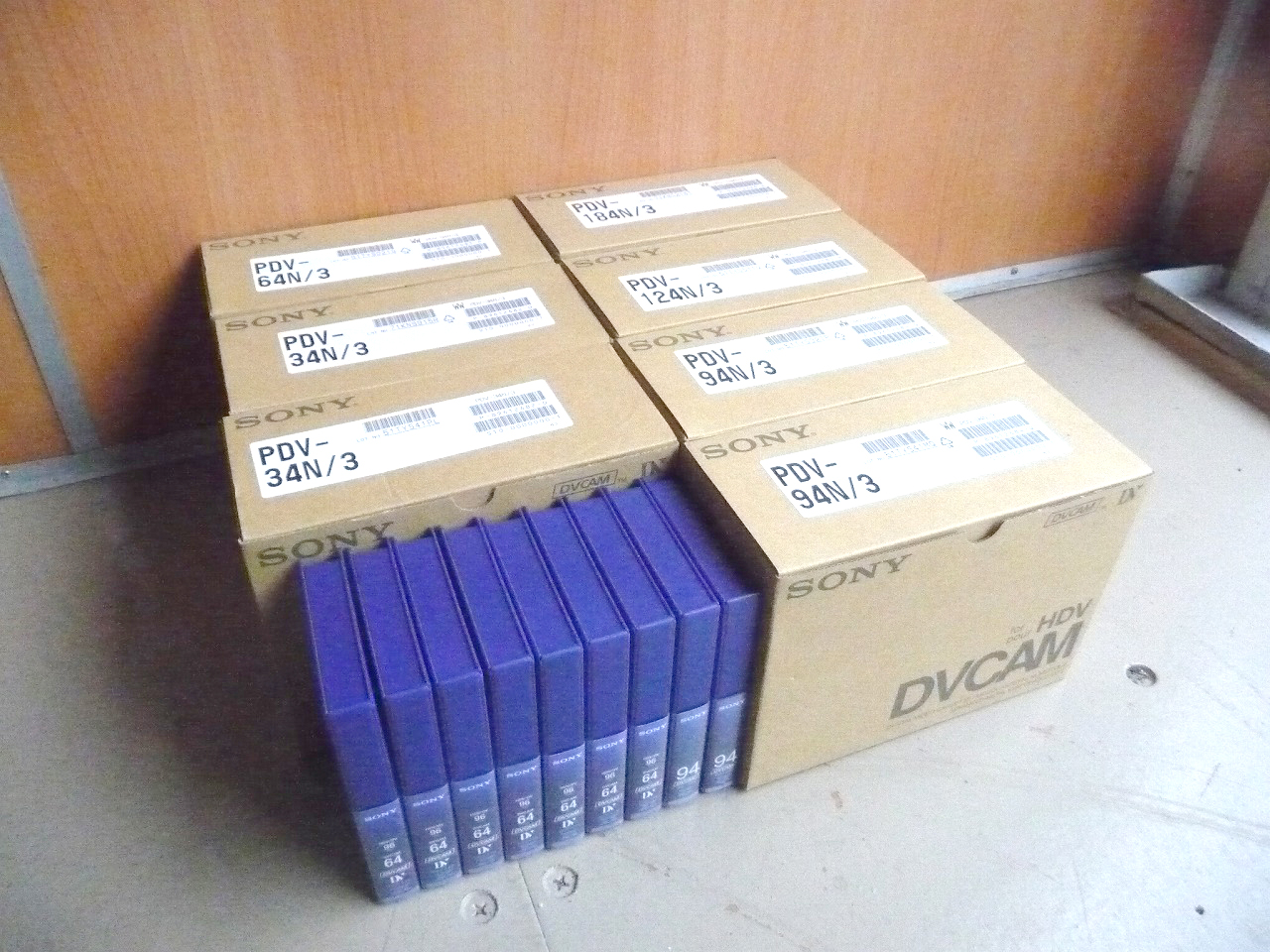 DVCAMテープ SONY PDV-34N 19本 PDV-64N 17本 PDV-94N 22本 PDV-124N 7本 PDV-184N 5本 合計70本セット 放送用 業務用 DV ...