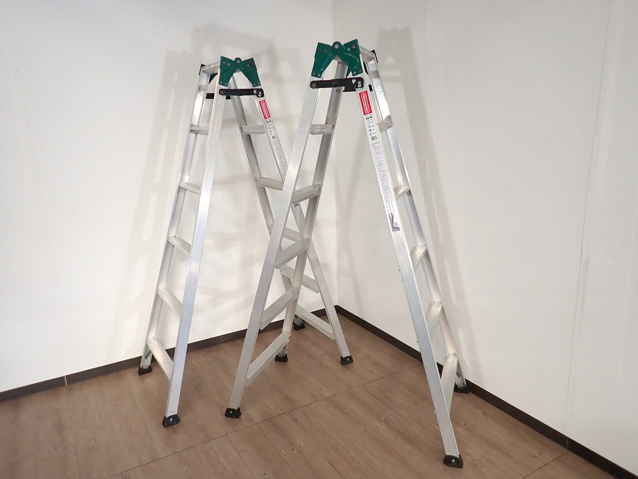 脚立 HASEGAWA RS2.0-18U 長谷川工業 アルミ 脚立 B-10 1m70cm 3m56cm 1700mm 3560mm 6尺 ...