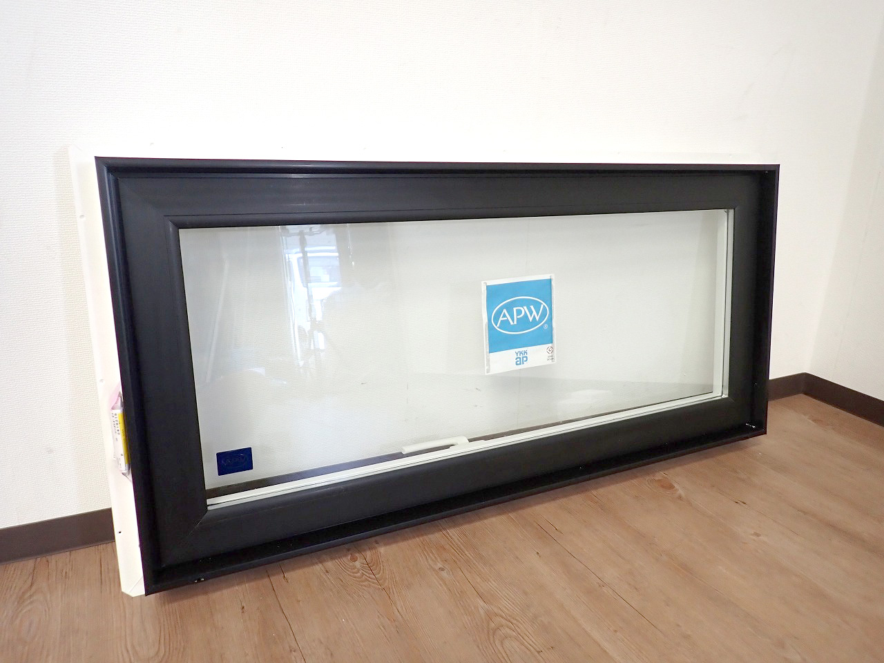 すべり出し窓 YKK AP 3ASXS 11905-GN01-273 APW330 W1085×H420 複層 ペアガラス アルゴン 樹脂 - リサイクルショップ良品企画-買取実績