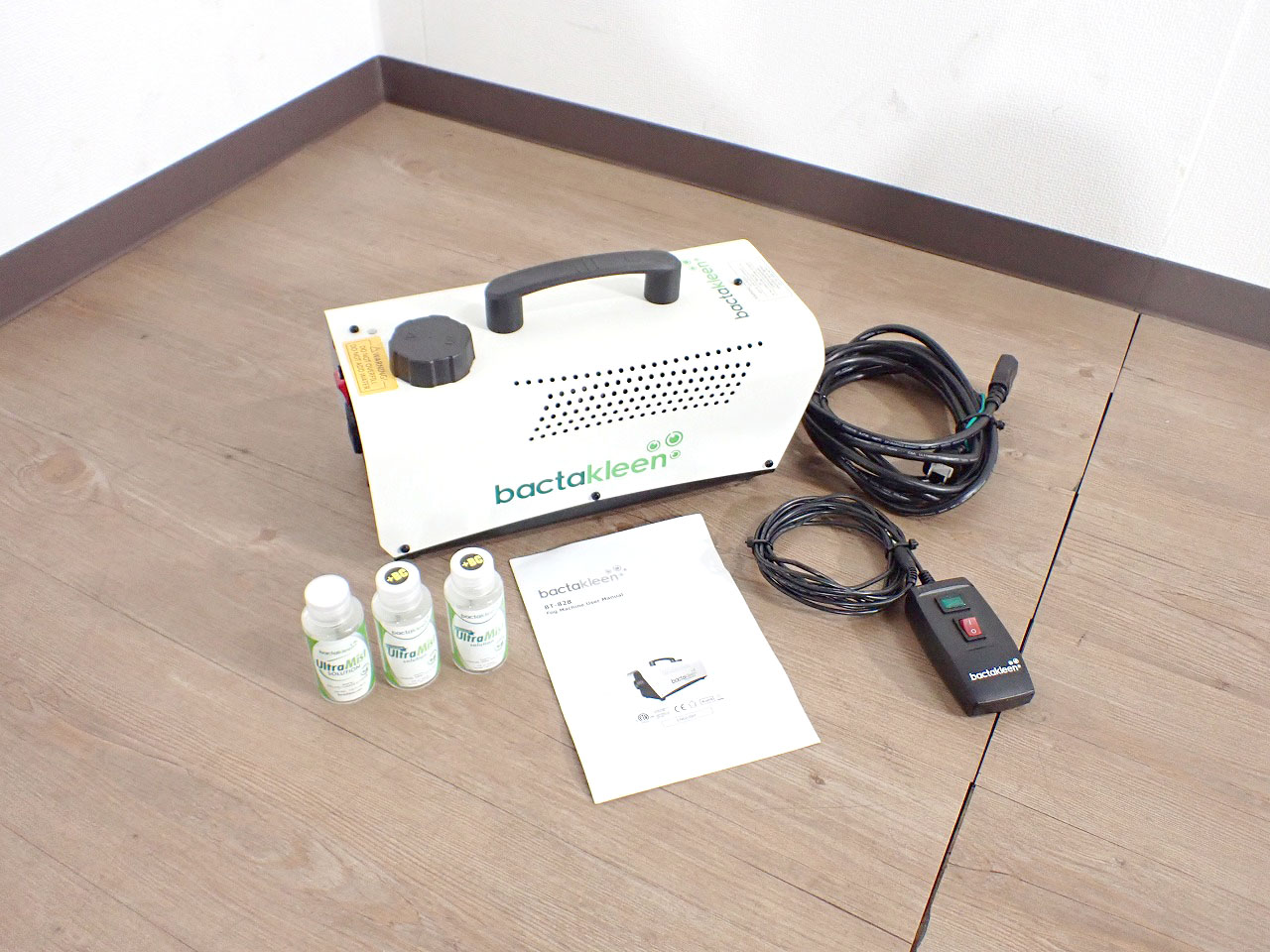 除菌装置 Bactakleen BT-828 バクタクリーン 小型噴霧器 抗菌 ウルトラミストハーバル ウイルス除去 消臭 コロナ対策 空気 ...