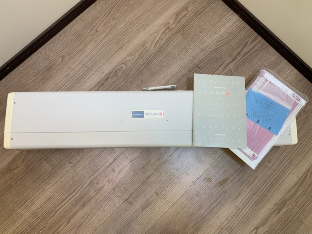 SILVER REED シルバー精工 編み機 my Studio EL マイスタジオエル 編機 SK890 箱付き - リサイクルショップ良品 ...