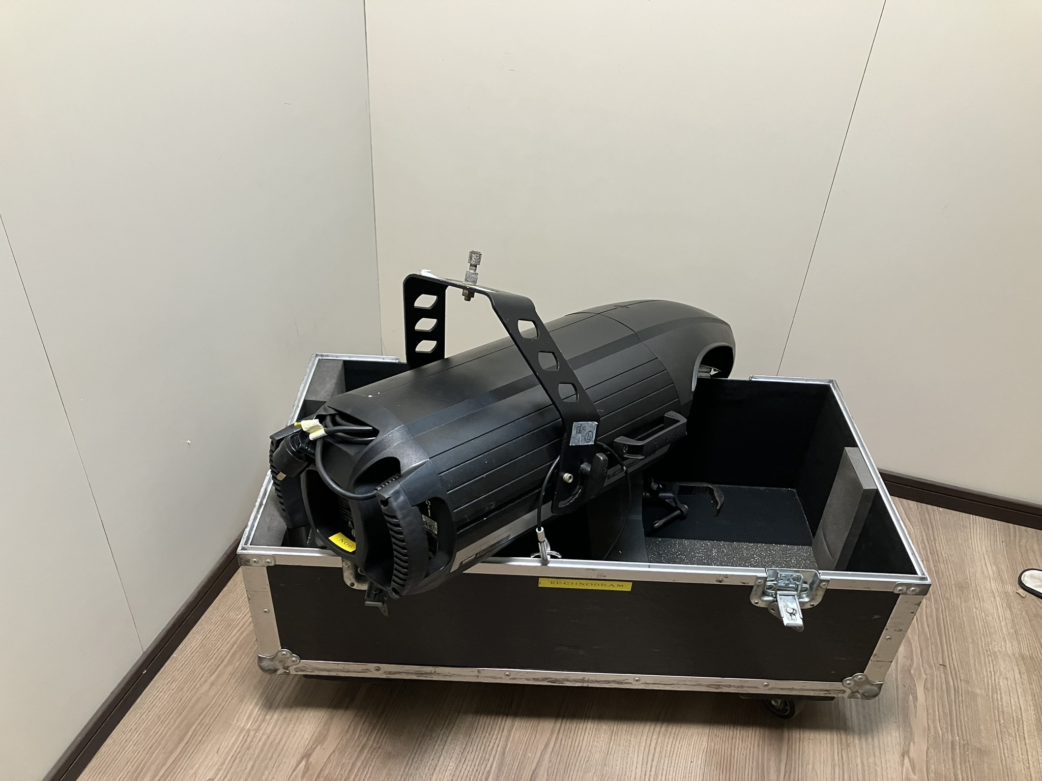 LIGHTWAVE RESEARCH High End Systems ハイエンドシステム ムービングライト TechnoBeam ハード ...