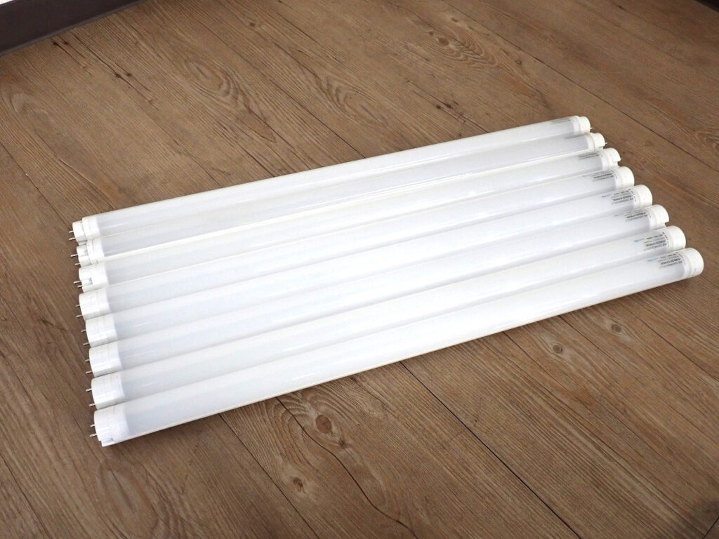 20形回転型LEDランプ 8本セット DAEDUCK LFIR020-07N50C ダエダック 直管 電源内蔵型 片側給電 ライトバー 口金 ...