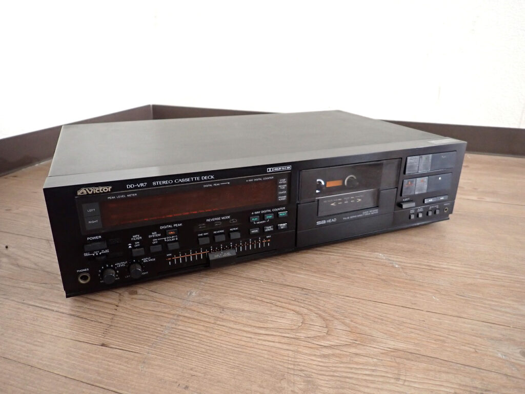 カセットデッキ Victor DD-VR7 ビクター 3ヘッド 録再クイックリバースデッキ ステレオ DOLBY B/C NR搭載 オーディオ機器 レトロ - リサイクルショップ良品企画-買取実績
